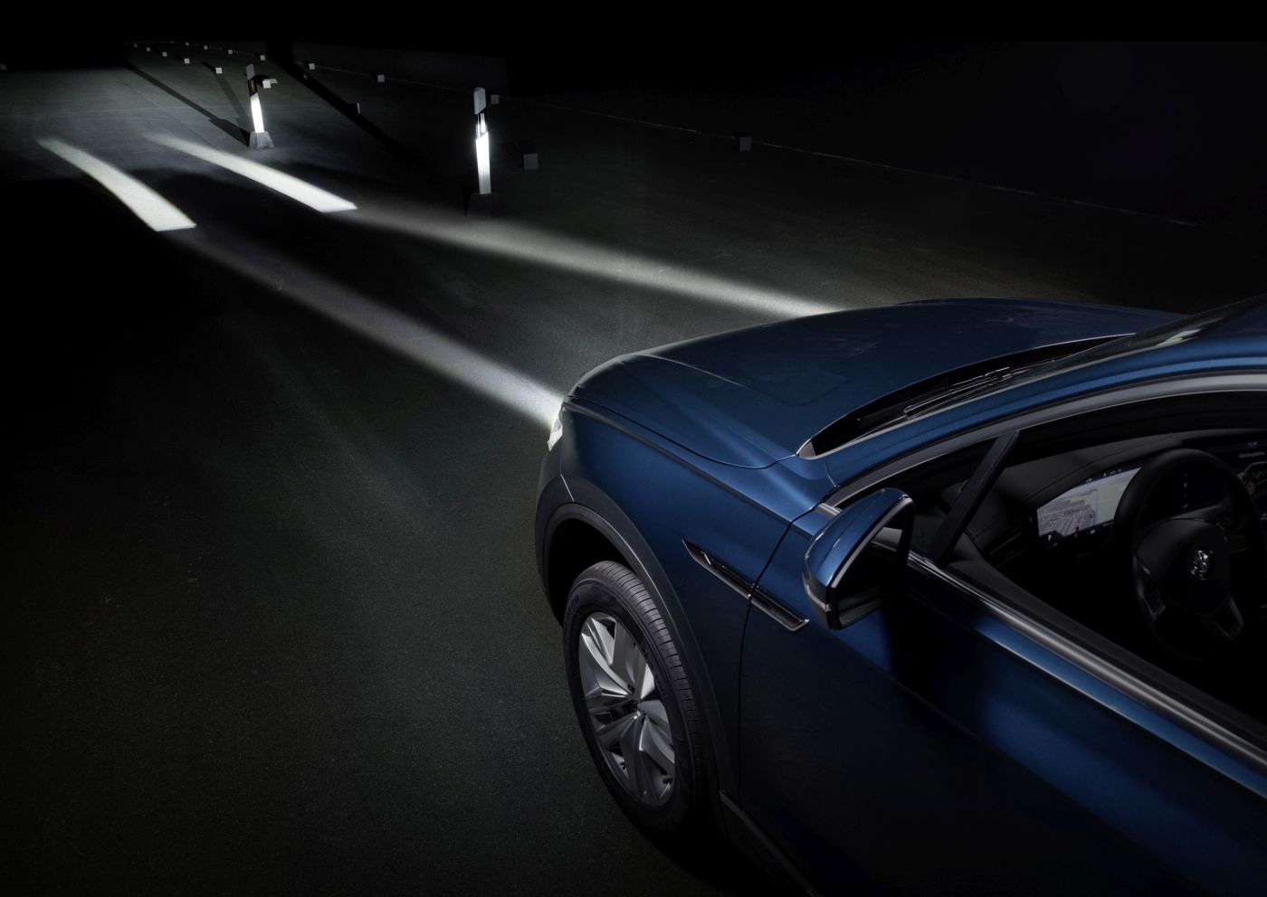 Interaktives LED-Licht am Auto - Krafthand