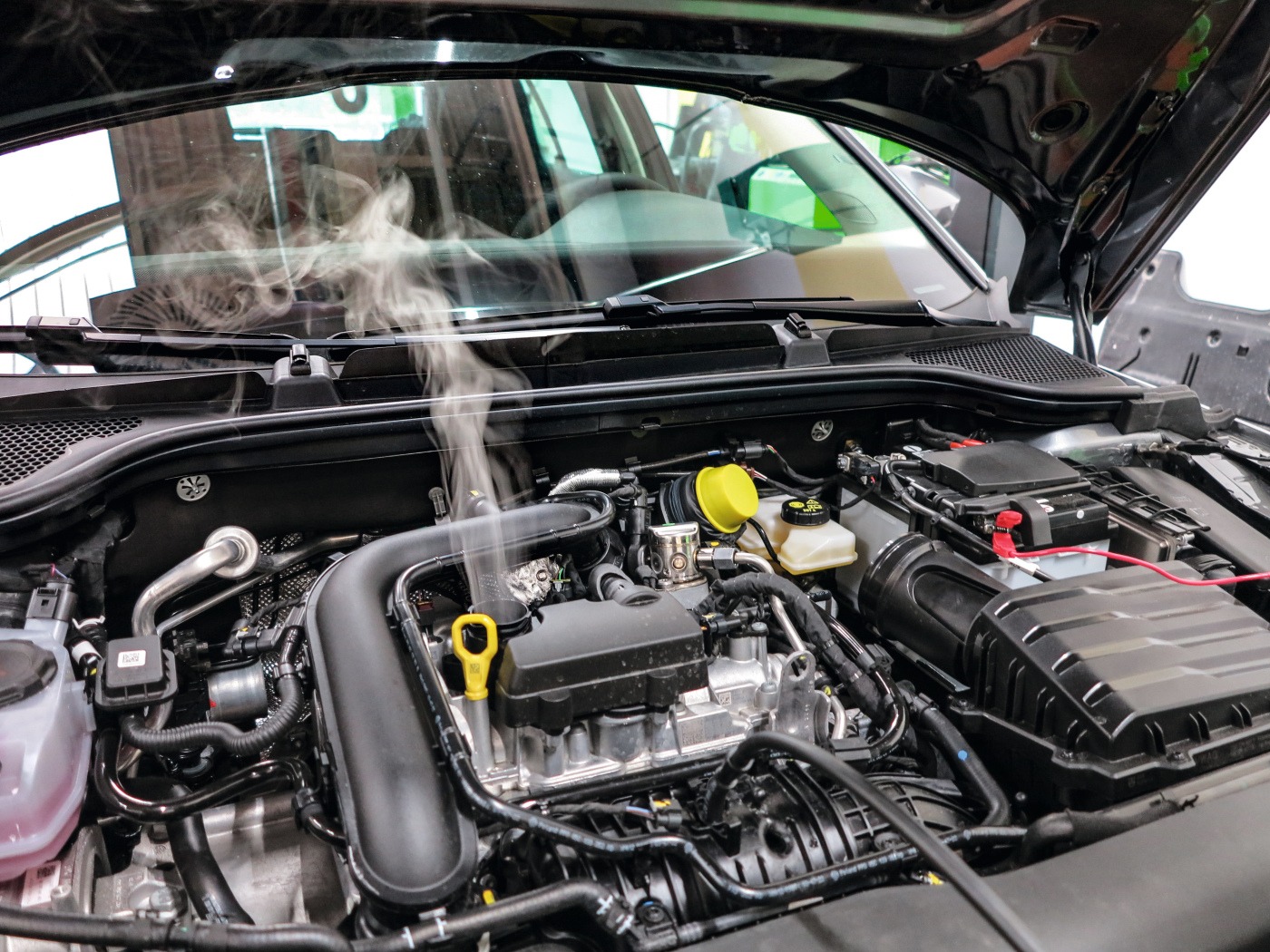 Rauch an der Getriebeglocke - Krafthand