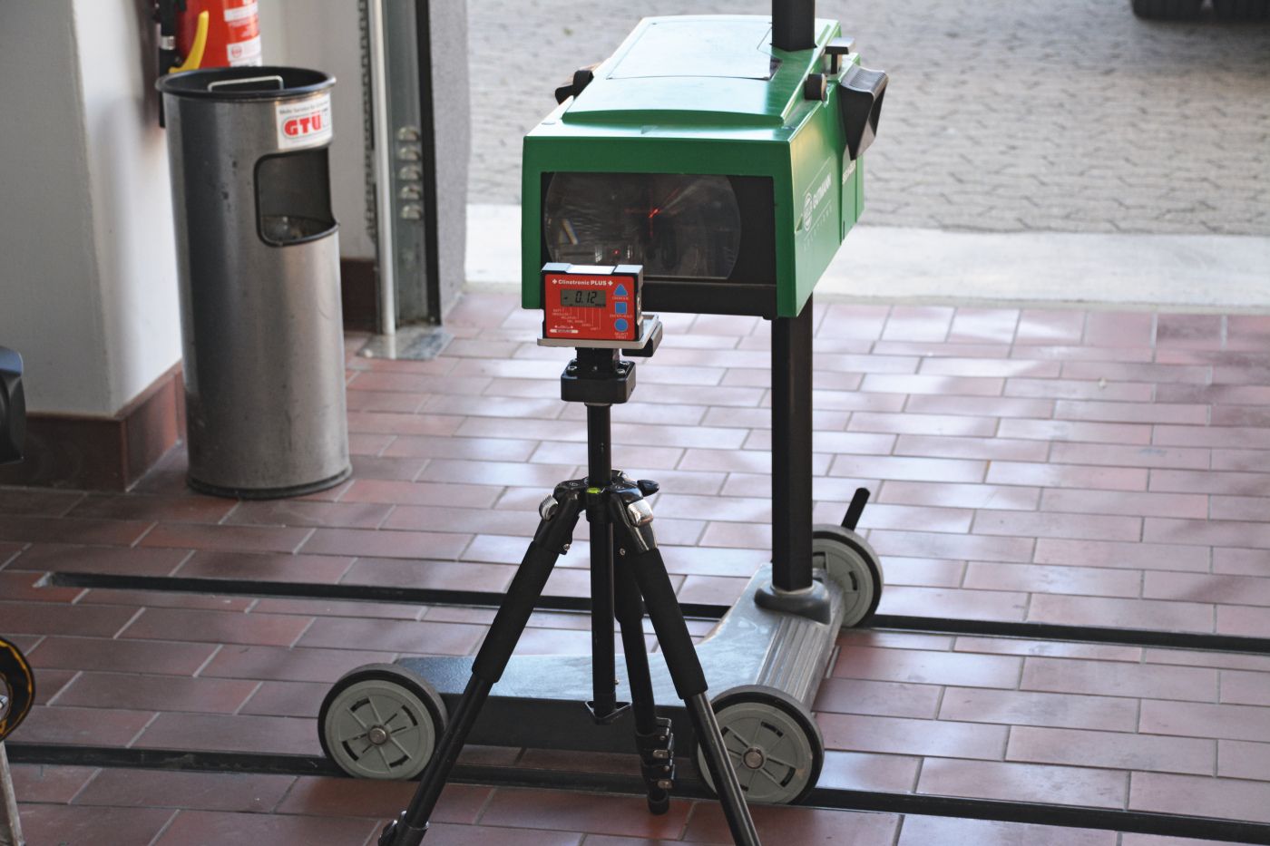 Prüfung von Scheinwerfer-Einstellprüfgeräten geändert - Krafthand